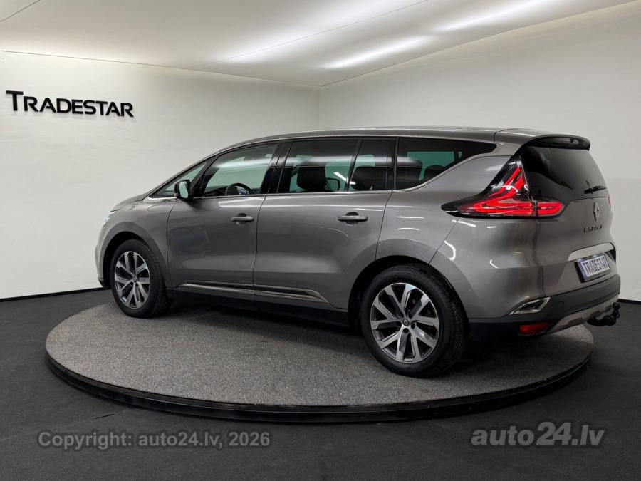 Grey Renault Espace 2017 in Parnu, with an engine capacity of 1.60 L and mileage of 111 thousand km for 12990 €, photo 8 on AUTOMOTO.COM.LV