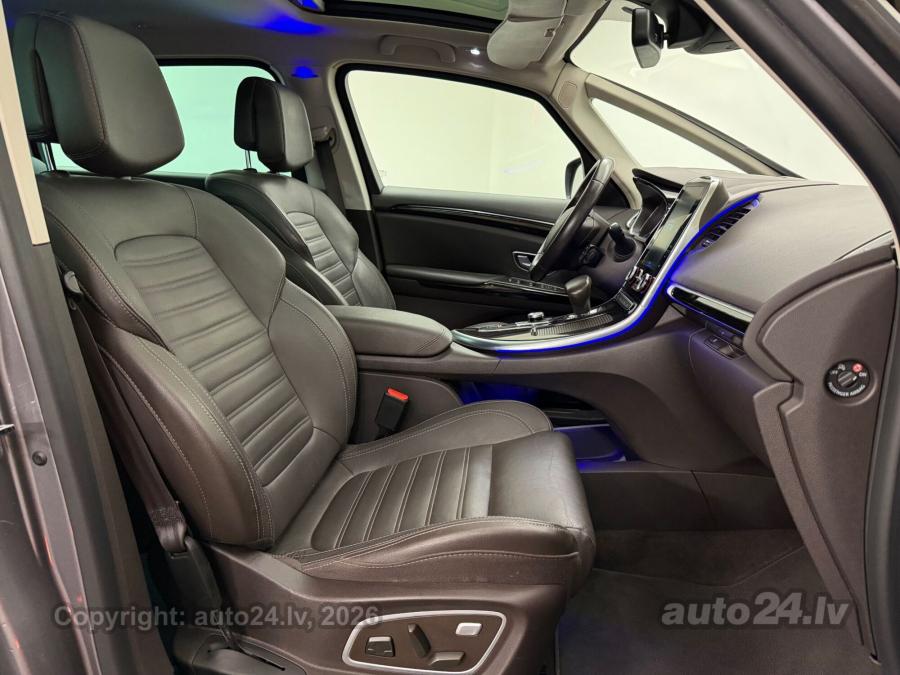 Grey Renault Espace 2017 in Parnu, with an engine capacity of 1.60 L and mileage of 111 thousand km for 12990 €, photo 10 on AUTOMOTO.COM.LV