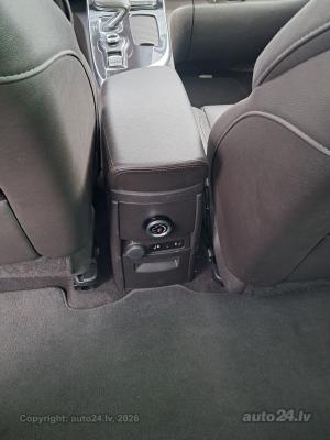 Grey Renault Espace 2017 in Tallinn, with an engine capacity of 1.60 L and mileage of 199 thousand km for 8800 €, photo 6 on AUTOMOTO.COM.LV