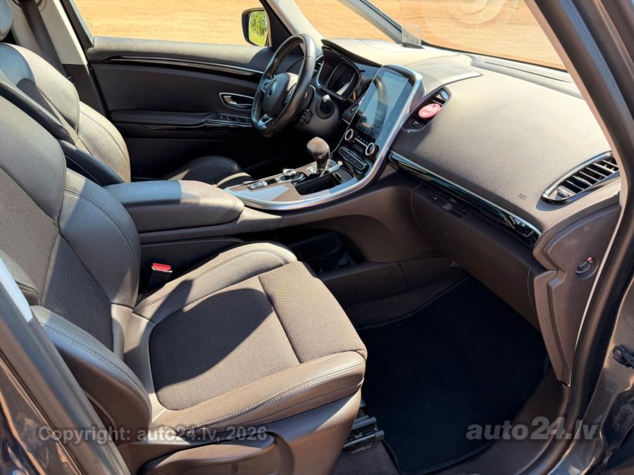 Pelēks Renault Espace 2018 Tartu, ar dzinēja tilpumu 1.60 L un nobraukumu 205 tūkst. km par 9999 €, foto 9 vietnē AUTOMOTO.COM.LV