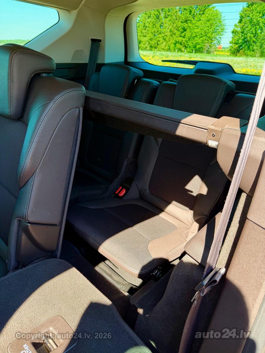 Pelēks Renault Espace 2018 Tartu, ar dzinēja tilpumu 1.60 L un nobraukumu 205 tūkst. km par 9999 €, foto 14 vietnē AUTOMOTO.COM.LV
