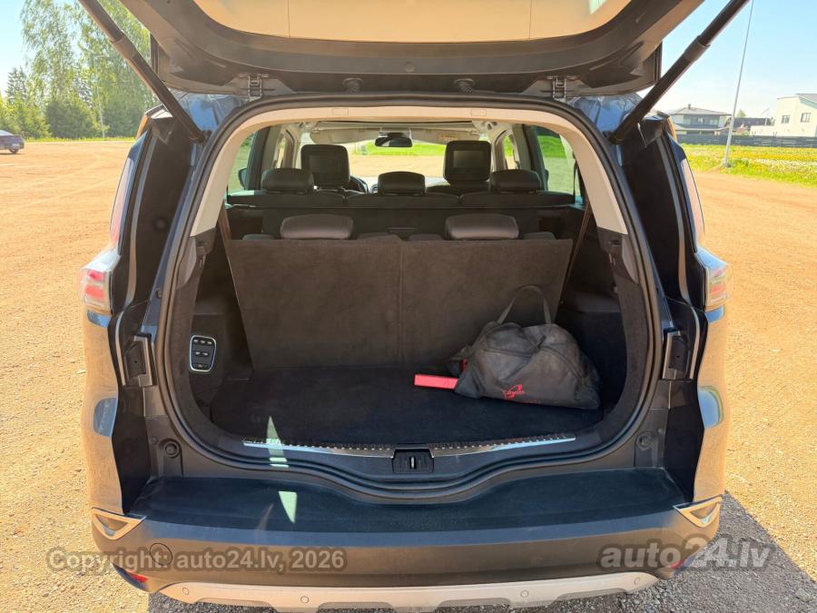 Pelēks Renault Espace 2018 Tartu, ar dzinēja tilpumu 1.60 L un nobraukumu 205 tūkst. km par 9999 €, foto 15 vietnē AUTOMOTO.COM.LV