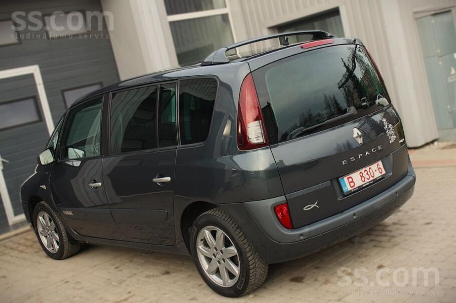Pelēks Renault Espace 2013 Rīga, ar dzinēja tilpumu 2.00 L un nobraukumu 0 tūkst. km par 5900 €, foto 5 vietnē AUTOMOTO.COM.LV