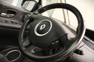 Pelēks Renault Espace 2013 Rīga, ar dzinēja tilpumu 2.00 L un nobraukumu 0 tūkst. km par 5900 €, foto 25 vietnē AUTOMOTO.COM.LV