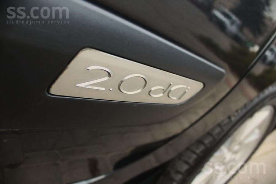 Pelēks Renault Espace 2013 Rīga, ar dzinēja tilpumu 2.00 L un nobraukumu 0 tūkst. km par 5900 €, foto 34 vietnē AUTOMOTO.COM.LV