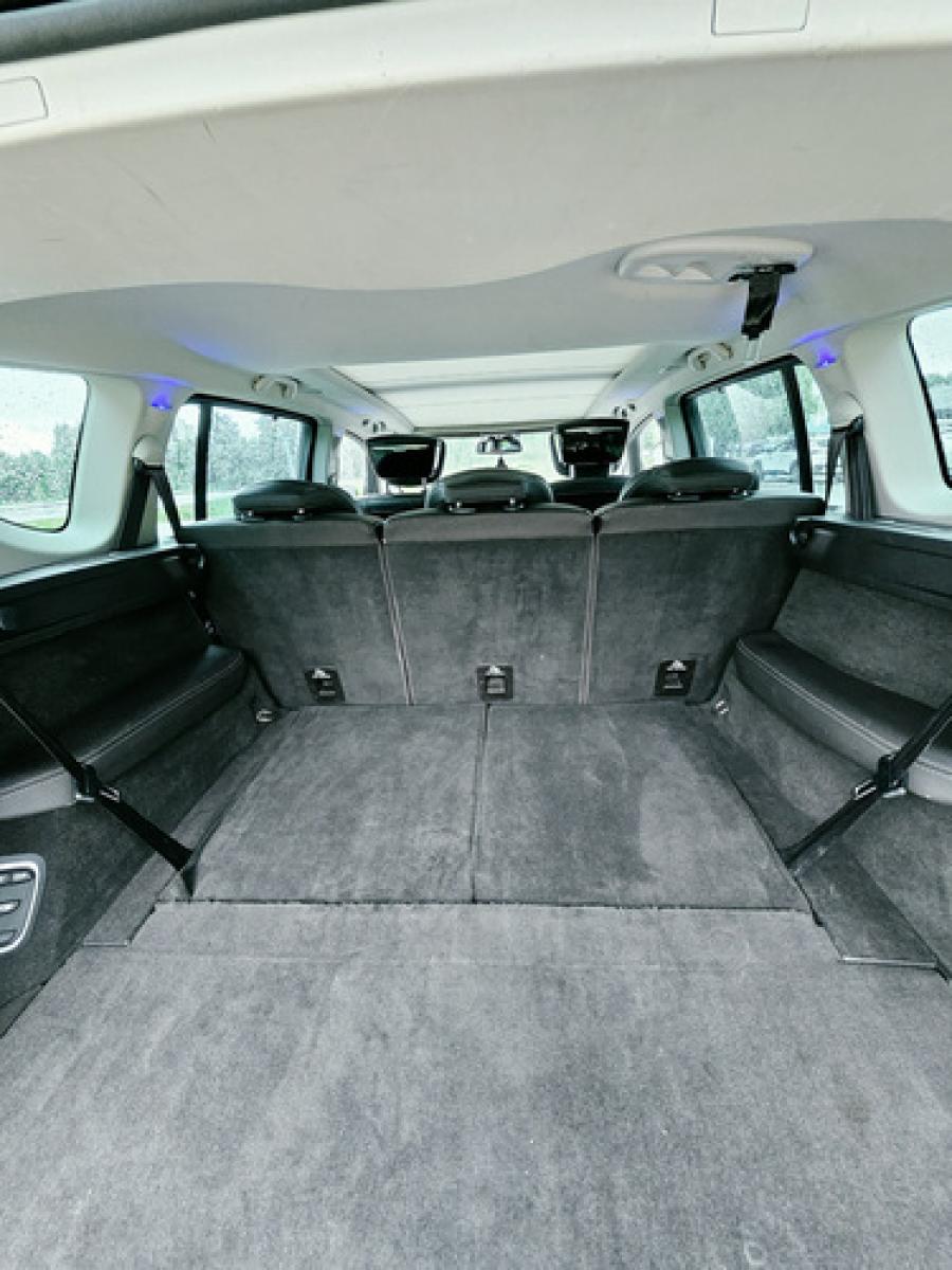 Pelēks Renault Espace 2015 Tallina, ar dzinēja tilpumu 0.00 L un nobraukumu 149 tūkst. km par 10500 €, foto 14 vietnē AUTOMOTO.COM.LV