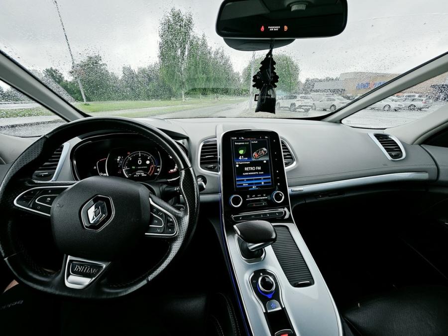 Pelēks Renault Espace 2015 Tallina, ar dzinēja tilpumu 0.00 L un nobraukumu 149 tūkst. km par 10500 €, foto 31 vietnē AUTOMOTO.COM.LV