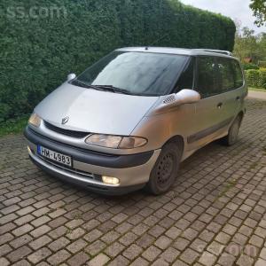 Grey Renault Espace 2000 in Riga, with an engine capacity of 2.20 L and mileage of 240 thousand km for 1090 €, photo  on AUTOMOTO.COM.LV