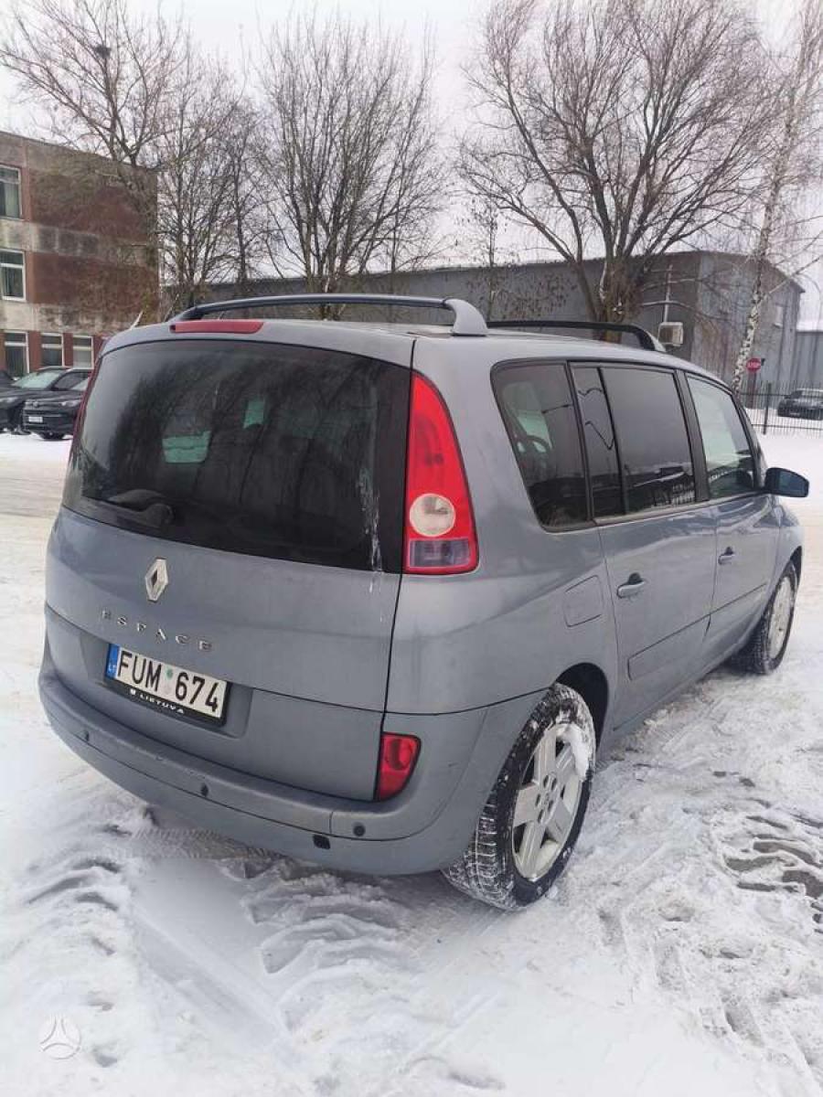 Grey Renault Espace 2003 in Kaunas, with an engine capacity of 2.19 L and mileage of 374 thousand km for 1200 €, photo 13 on AUTOMOTO.COM.LV
