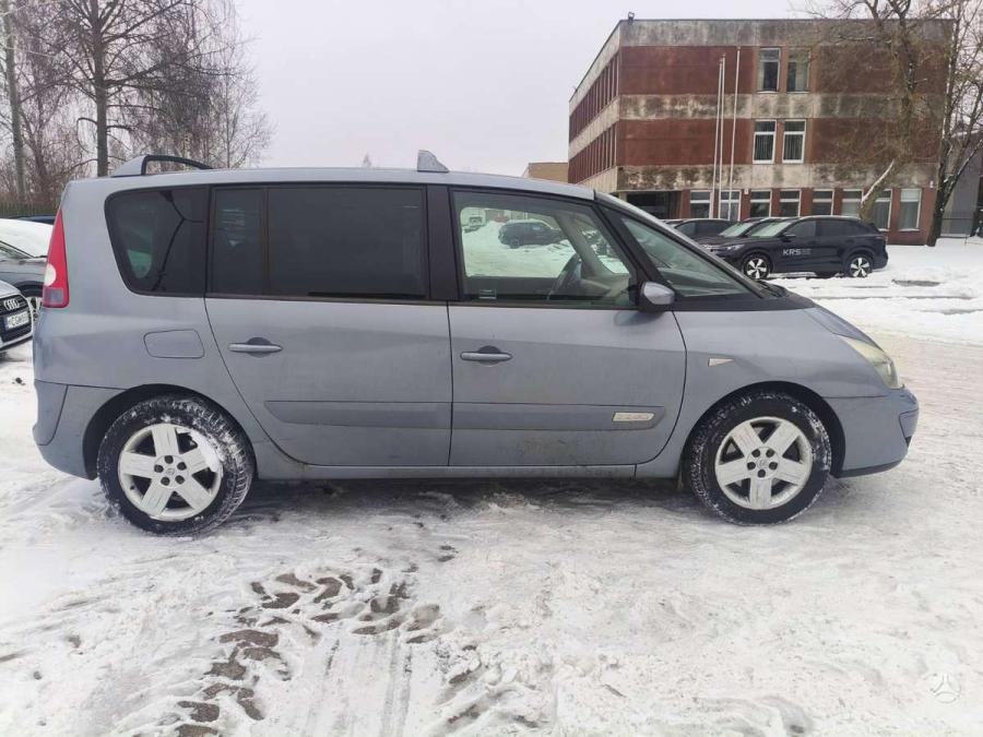 Grey Renault Espace 2003 in Kaunas, with an engine capacity of 2.19 L and mileage of 374 thousand km for 1200 €, photo 14 on AUTOMOTO.COM.LV