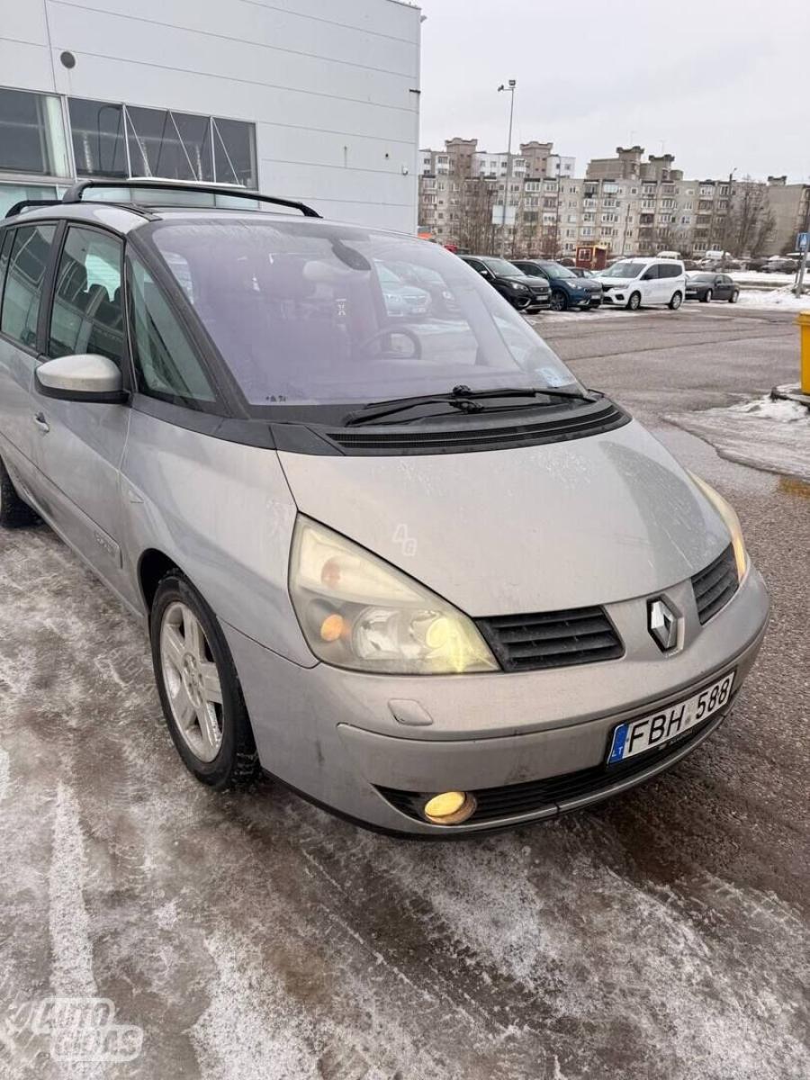 Pelēks Renault Espace 2003 Kauņa, ar dzinēja tilpumu 3.00 L un nobraukumu 256 tūkst. km par 1300 €, foto 3 vietnē AUTOMOTO.COM.LV