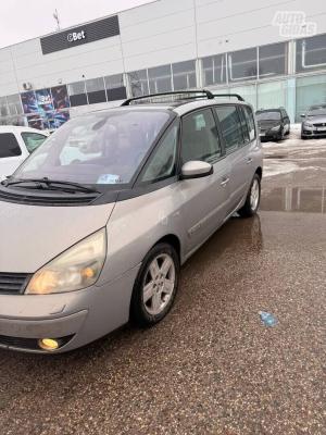 Pelēks Renault Espace 2003 Kauņa, ar dzinēja tilpumu 3.00 L un nobraukumu 256 tūkst. km par 1300 €, foto 4 vietnē AUTOMOTO.COM.LV