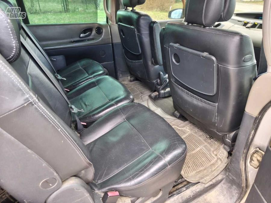 Pelēks Renault Espace 2003 Šauļi, ar dzinēja tilpumu 1.90 L un nobraukumu 302 tūkst. km par 950 €, foto 15 vietnē AUTOMOTO.COM.LV
