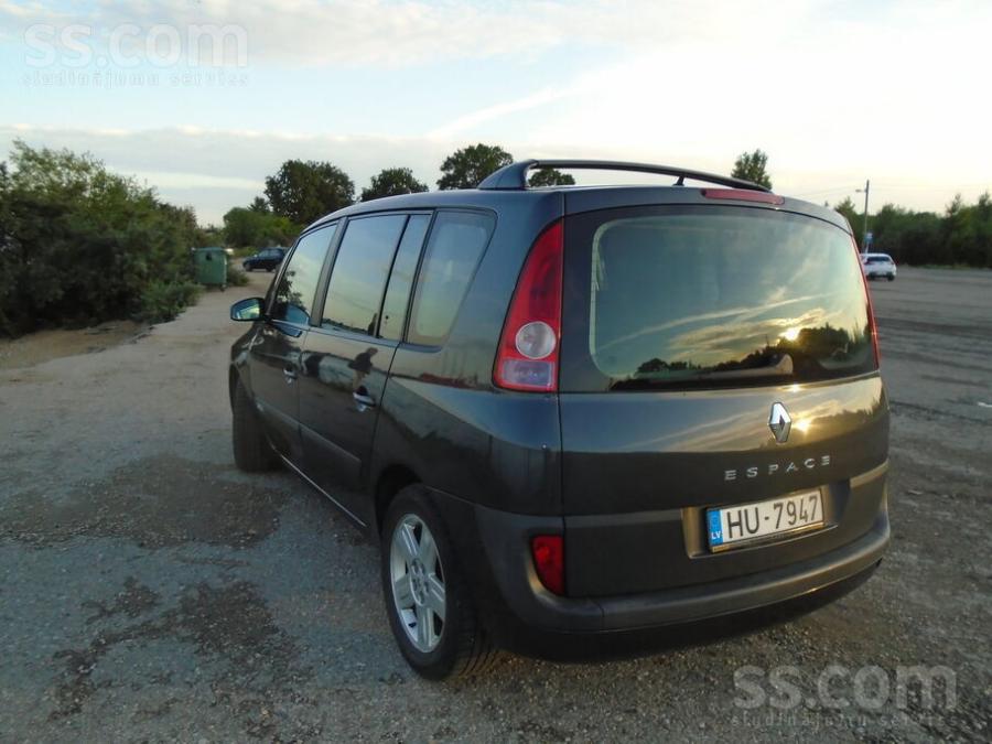 Grey Renault Espace 2003 in Riga, with an engine capacity of 3.00 L and mileage of 0 thousand km for 1850 €, photo 4 on AUTOMOTO.COM.LV