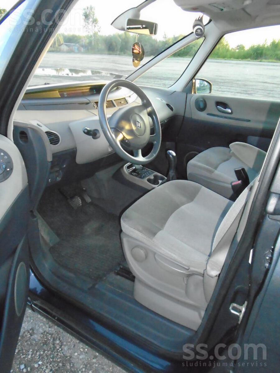 Grey Renault Espace 2003 in Riga, with an engine capacity of 3.00 L and mileage of 0 thousand km for 1850 €, photo 9 on AUTOMOTO.COM.LV
