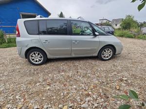 Grey Renault Espace 2003 in Jonava, with an engine capacity of 2.00 L and mileage of 366 thousand km for 850 €, photo 8 on AUTOMOTO.COM.LV