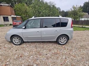 Grey Renault Espace 2003 in Jonava, with an engine capacity of 2.00 L and mileage of 366 thousand km for 850 €, photo 9 on AUTOMOTO.COM.LV