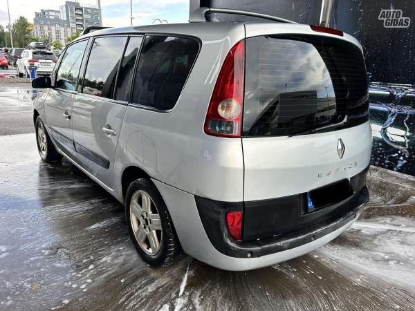 Pelēks Renault Espace 2003 Viļņa, ar dzinēja tilpumu 3.00 L un nobraukumu 351 tūkst. km par 799 €, foto 2 vietnē AUTOMOTO.COM.LV