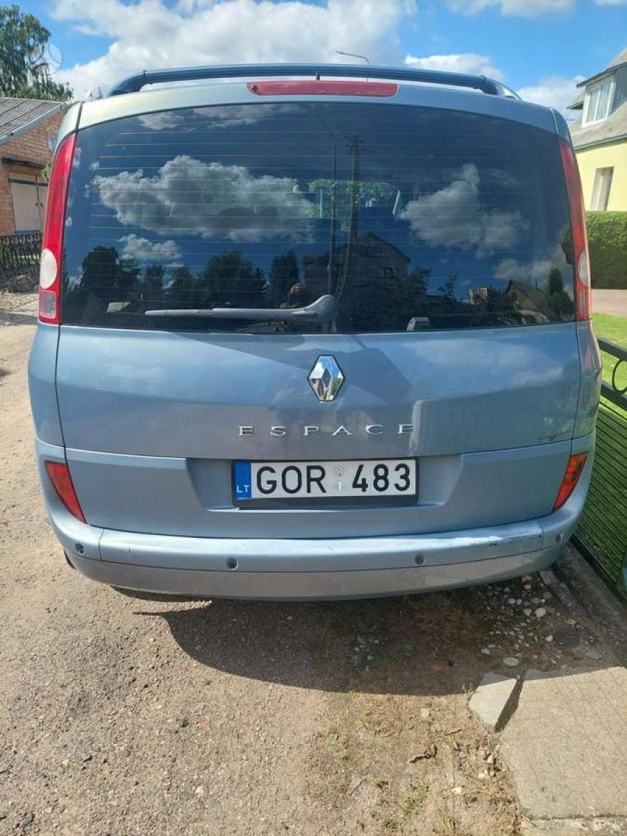 Pelēks Renault Espace 2003 Šauļi, ar dzinēja tilpumu 2.96 L un nobraukumu 254 tūkst. km par 1200 €, foto 6 vietnē AUTOMOTO.COM.LV