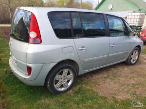 Grey Renault Espace 2004 in Vilnius, with an engine capacity of 2.20 L and mileage of 300 thousand km for 450 €, photo 7 on AUTOMOTO.COM.LV