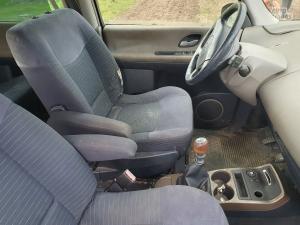 Grey Renault Espace 2004 in Vilnius, with an engine capacity of 2.20 L and mileage of 300 thousand km for 450 €, photo 12 on AUTOMOTO.COM.LV