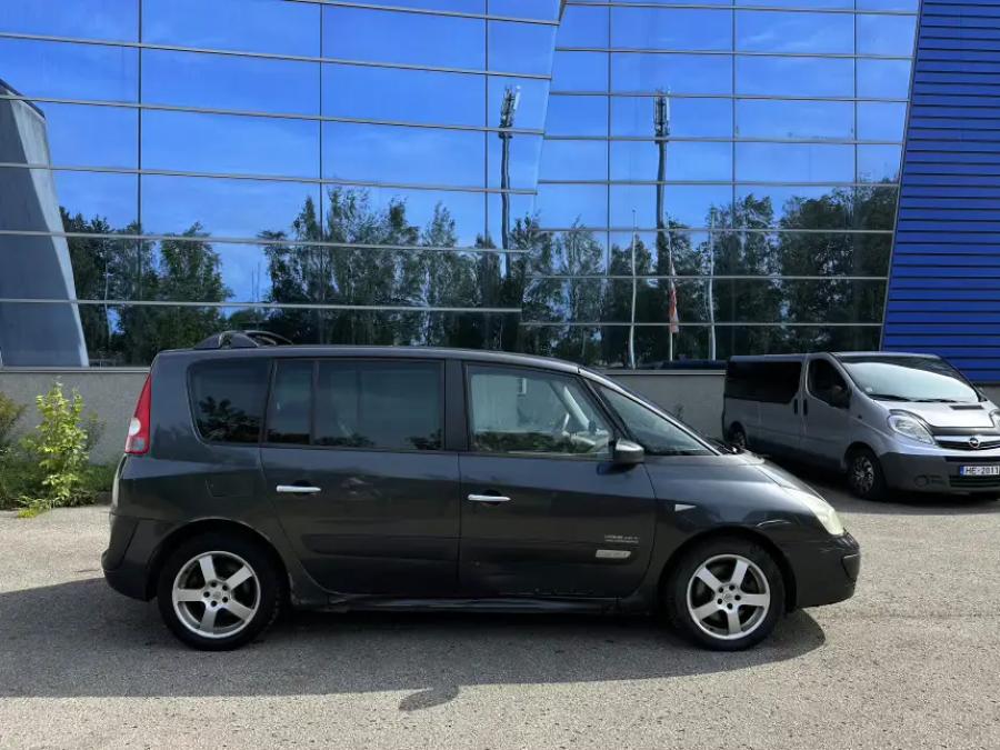 Grey Renault Espace 2004 in Riga, with an engine capacity of 3.00 L and mileage of 310 thousand km for 990 €, photo 10 on AUTOMOTO.COM.LV