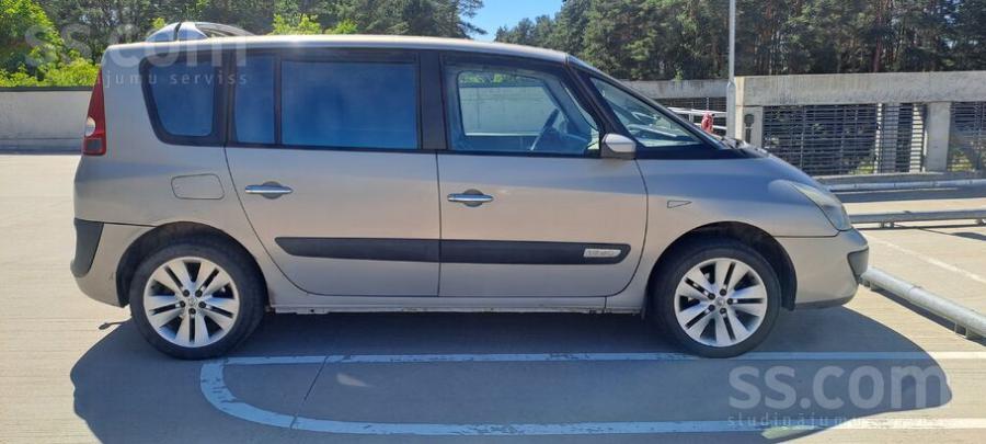 Pelēks Renault Espace 2004 Rīga, ar dzinēja tilpumu 1.90 L un nobraukumu 339 tūkst. km par 1800 €, foto 1 vietnē AUTOMOTO.COM.LV