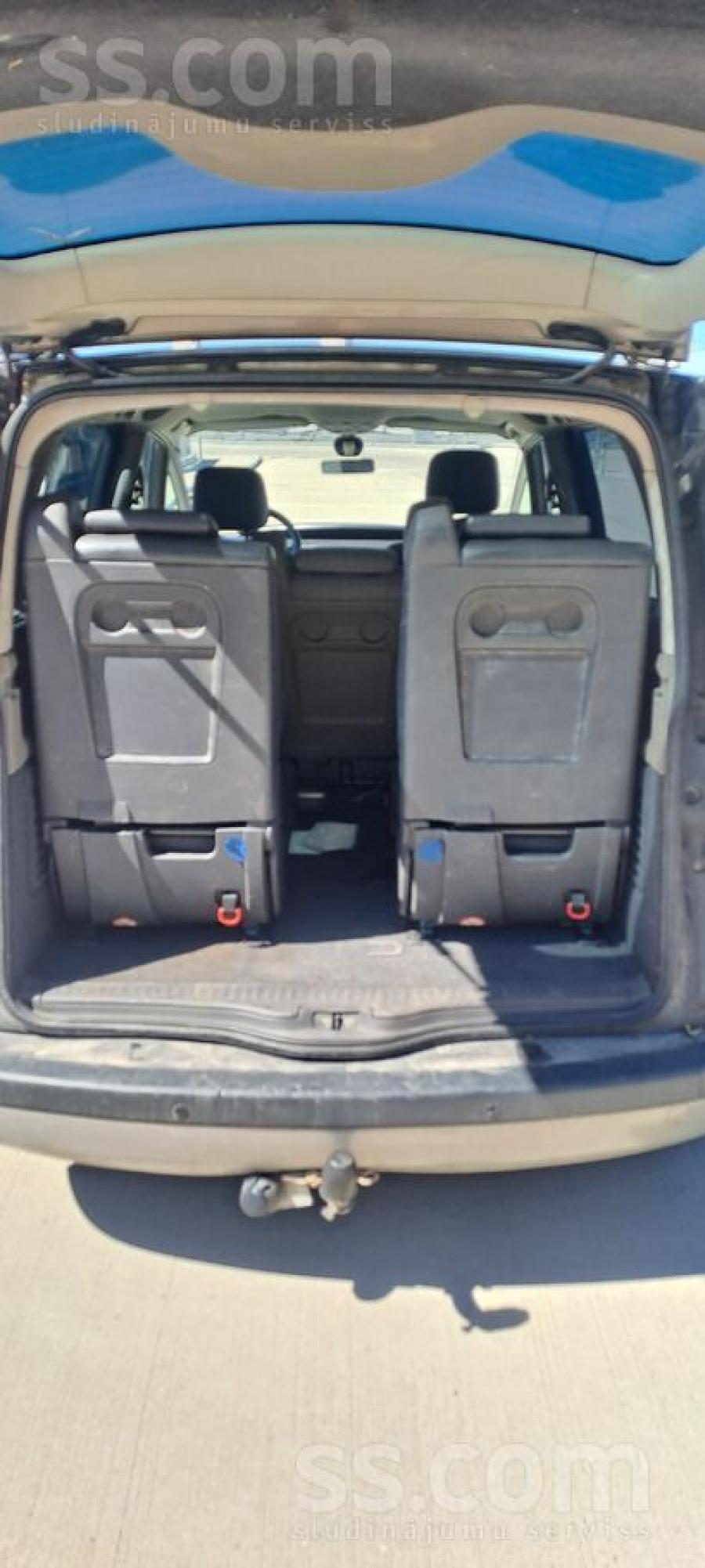Pelēks Renault Espace 2004 Rīga, ar dzinēja tilpumu 1.90 L un nobraukumu 339 tūkst. km par 1800 €, foto 7 vietnē AUTOMOTO.COM.LV