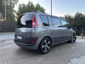 Pelēks Renault Espace 2004 Viļņa, ar dzinēja tilpumu 2.00 L un nobraukumu 371 tūkst. km par 1500 €, foto 7 vietnē AUTOMOTO.COM.LV