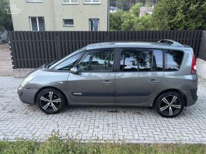 Pelēks Renault Espace 2004 Viļņa, ar dzinēja tilpumu 2.00 L un nobraukumu 371 tūkst. km par 1500 €, foto 10 vietnē AUTOMOTO.COM.LV