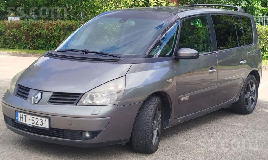 Grey Renault Espace 2004 in Riga, with an engine capacity of 2.20 L and mileage of 350 thousand km for 1100 €, photo 3 on AUTOMOTO.COM.LV
