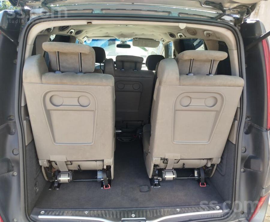 Grey Renault Espace 2004 in Riga, with an engine capacity of 2.20 L and mileage of 350 thousand km for 1100 €, photo 10 on AUTOMOTO.COM.LV