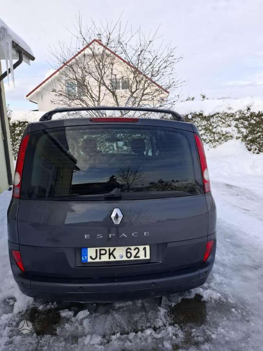 Pelēks Renault Espace 2005 Klaipėda, ar dzinēja tilpumu 2.19 L un nobraukumu 285 tūkst. km par 2000 €, foto 7 vietnē AUTOMOTO.COM.LV