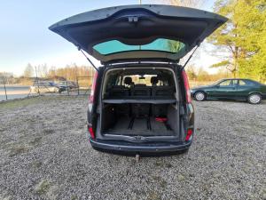 Grey Renault Espace 2005 in Riga, with an engine capacity of 2.20 L and mileage of 273 thousand km for 1900 €, photo 10 on AUTOMOTO.COM.LV