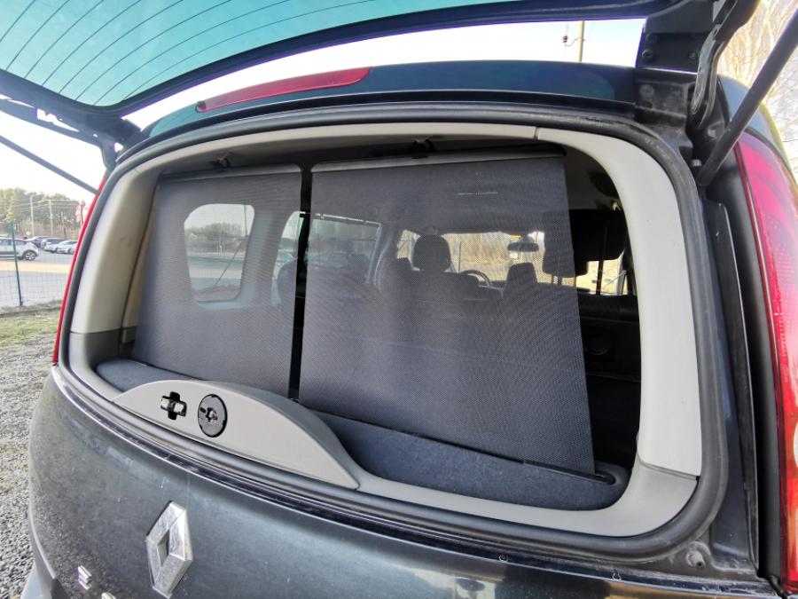Grey Renault Espace 2005 in Riga, with an engine capacity of 2.20 L and mileage of 273 thousand km for 1900 €, photo 12 on AUTOMOTO.COM.LV