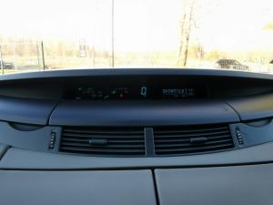 Grey Renault Espace 2005 in Riga, with an engine capacity of 2.20 L and mileage of 273 thousand km for 1900 €, photo 15 on AUTOMOTO.COM.LV