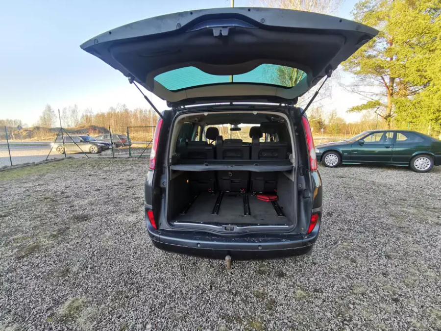 Pelēks Renault Espace 2005 Kuldīga, ar dzinēja tilpumu 2.20 L un nobraukumu 273 tūkst. km par 1900 €, foto 10 vietnē AUTOMOTO.COM.LV