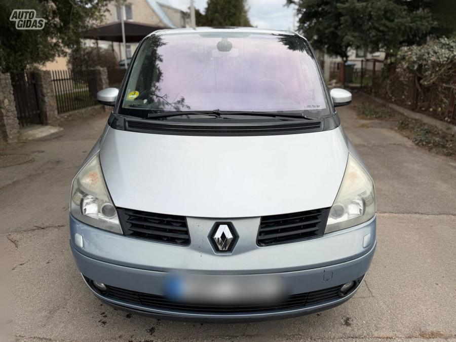 Grey Renault Espace 2006 in Kaunas, with an engine capacity of 2.20 L and mileage of 210 thousand km for 1550 €, photo 3 on AUTOMOTO.COM.LV