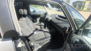 Grey Renault Espace 2006 in Riga, with an engine capacity of 2.00 L and mileage of 260 thousand km for 2300 €, photo 9 on AUTOMOTO.COM.LV