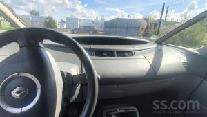 Grey Renault Espace 2006 in Riga, with an engine capacity of 2.00 L and mileage of 260 thousand km for 2300 €, photo 17 on AUTOMOTO.COM.LV