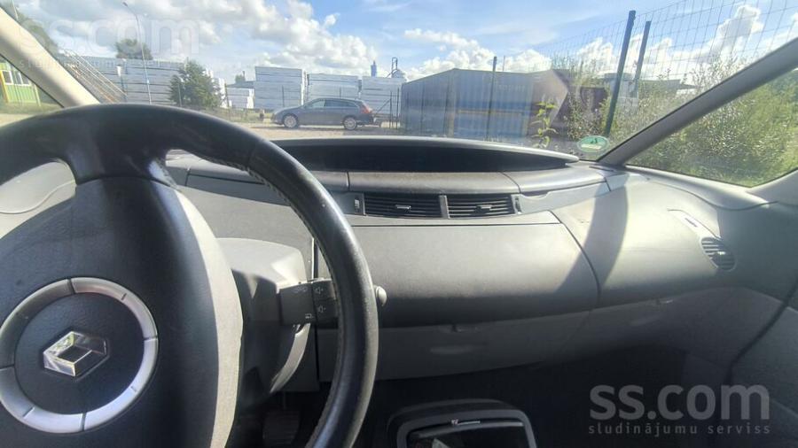 Grey Renault Espace 2006 in Riga, with an engine capacity of 2.00 L and mileage of 260 thousand km for 2300 €, photo 17 on AUTOMOTO.COM.LV