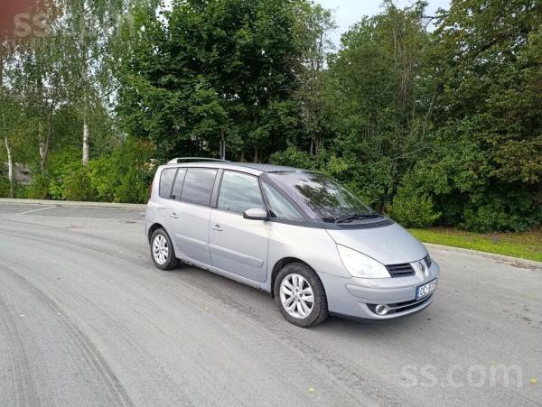 Renault Espace 2006 Rīga vietnē Pelēks Renault Espace 2006 Rīga, ar dzinēja tilpumu 2.00 L un nobraukumu 277 tūkst. km par 2300 €, foto 3 vietnē AUTOMOTO.COM.LV