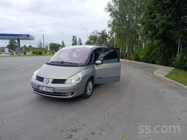 Renault Espace 2006 Rīga vietnē Pelēks Renault Espace 2006 Rīga, ar dzinēja tilpumu 2.00 L un nobraukumu 277 tūkst. km par 2300 €, foto 5 vietnē AUTOMOTO.COM.LV