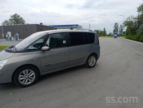 Renault Espace 2006 Rīga vietnē Pelēks Renault Espace 2006 Rīga, ar dzinēja tilpumu 2.00 L un nobraukumu 277 tūkst. km par 2300 €, foto 6 vietnē AUTOMOTO.COM.LV