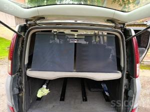 Grey Renault Espace 2006 in Riga, with an engine capacity of 2.00 L and mileage of 277 thousand km for 2300 €, photo 15 on AUTOMOTO.COM.LV
