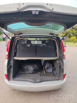 Pelēks Renault Espace 2006 Jēkabpils, ar dzinēja tilpumu 1.90 L un nobraukumu 226 tūkst. km par 1950 €, foto 11 vietnē AUTOMOTO.COM.LV