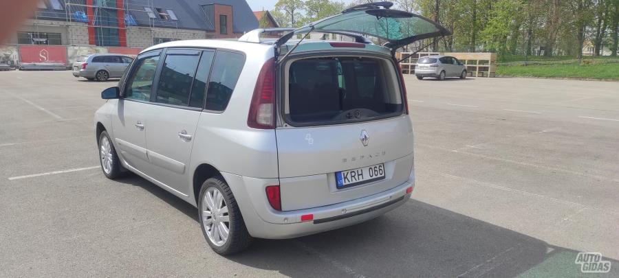 Grey Renault Espace 2007 in Klaipeda, with an engine capacity of 2.00 L and mileage of 320 thousand km for 1999 €, photo 5 on AUTOMOTO.COM.LV
