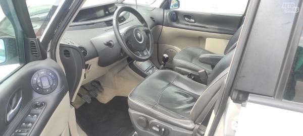 Grey Renault Espace 2007 in Klaipeda, with an engine capacity of 2.00 L and mileage of 320 thousand km for 1999 €, photo 9 on AUTOMOTO.COM.LV