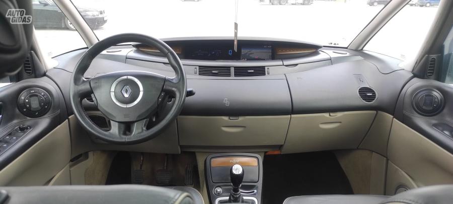Grey Renault Espace 2007 in Klaipeda, with an engine capacity of 2.00 L and mileage of 320 thousand km for 1999 €, photo 12 on AUTOMOTO.COM.LV