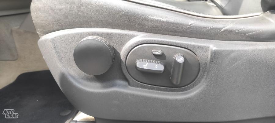 Grey Renault Espace 2007 in Klaipeda, with an engine capacity of 2.00 L and mileage of 320 thousand km for 1999 €, photo 16 on AUTOMOTO.COM.LV